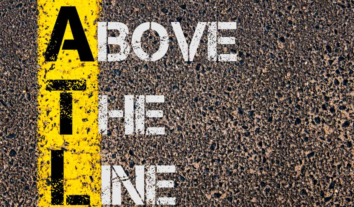 Qué es above the line 2025 🥇 Análisis completo