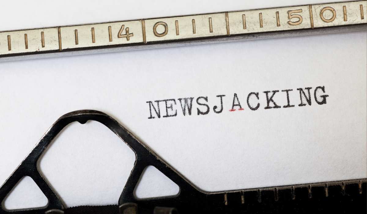 Qué es newsjacking 2025 🥇 Análisis completo